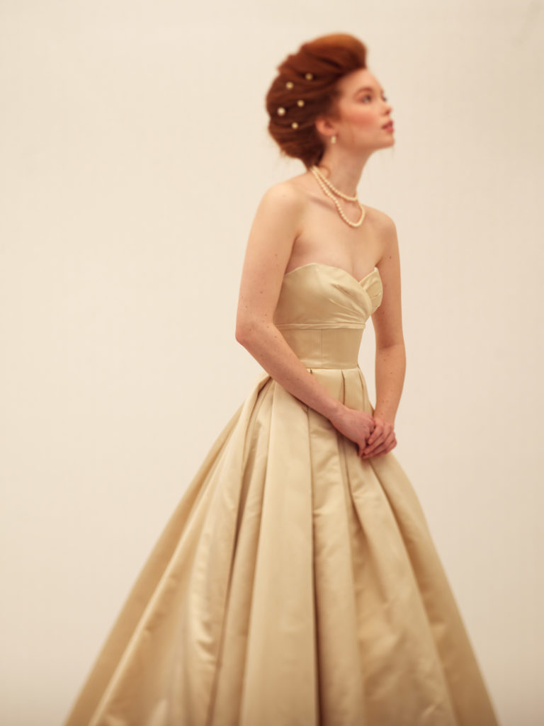 Jeanne : Steven Birnbaum Bridal